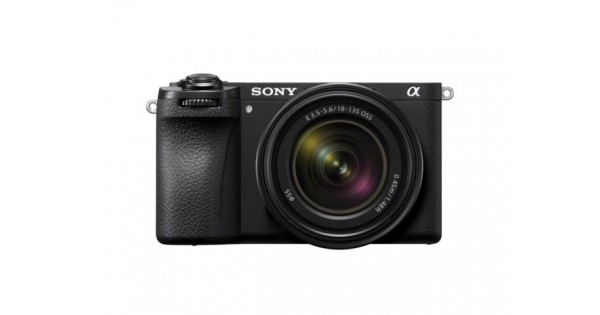 Sony kit A6700 + objectif 18-135mm Appareil photo hybride avec objectif